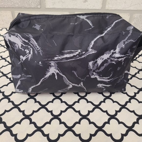 thirty-one | Storage & Organization | Thirty One Large Lets Go Pouch In ...